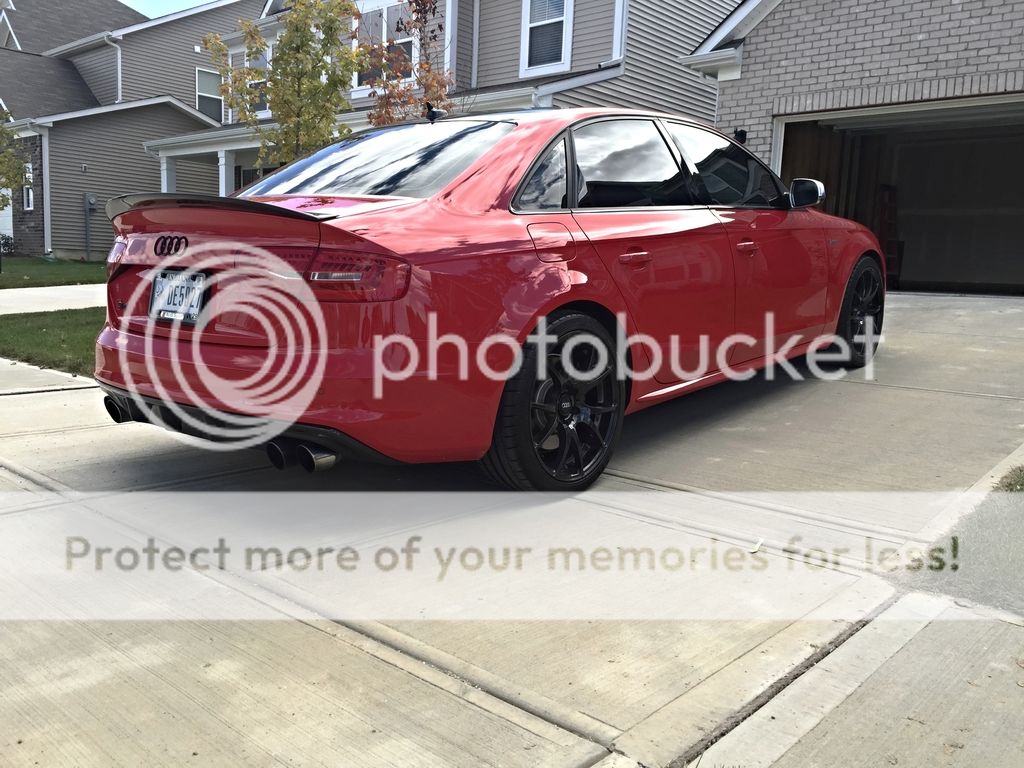 Any Red S4's out there? If so, let me see them!